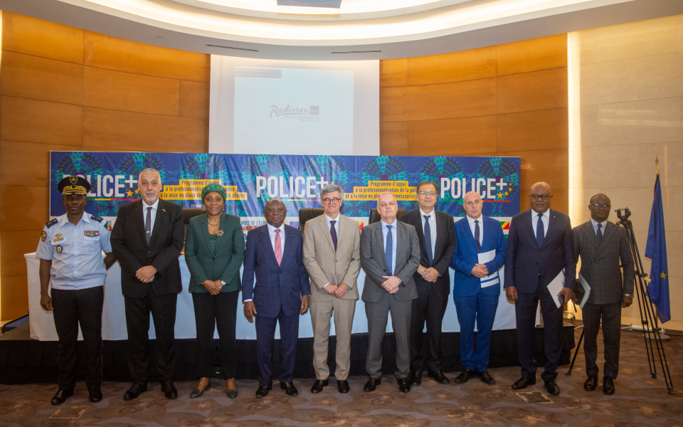 Lancement du Programme POLICE+ Appui à la professionnalisation de la ... Lancement du Programme POLICE+ Appui à la professionnalisation de la ...